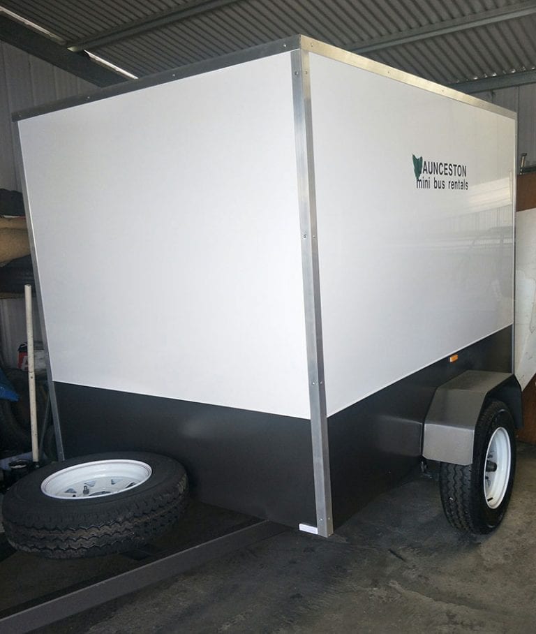 Bus & Trailer | Launceston Mini Bus Rentals